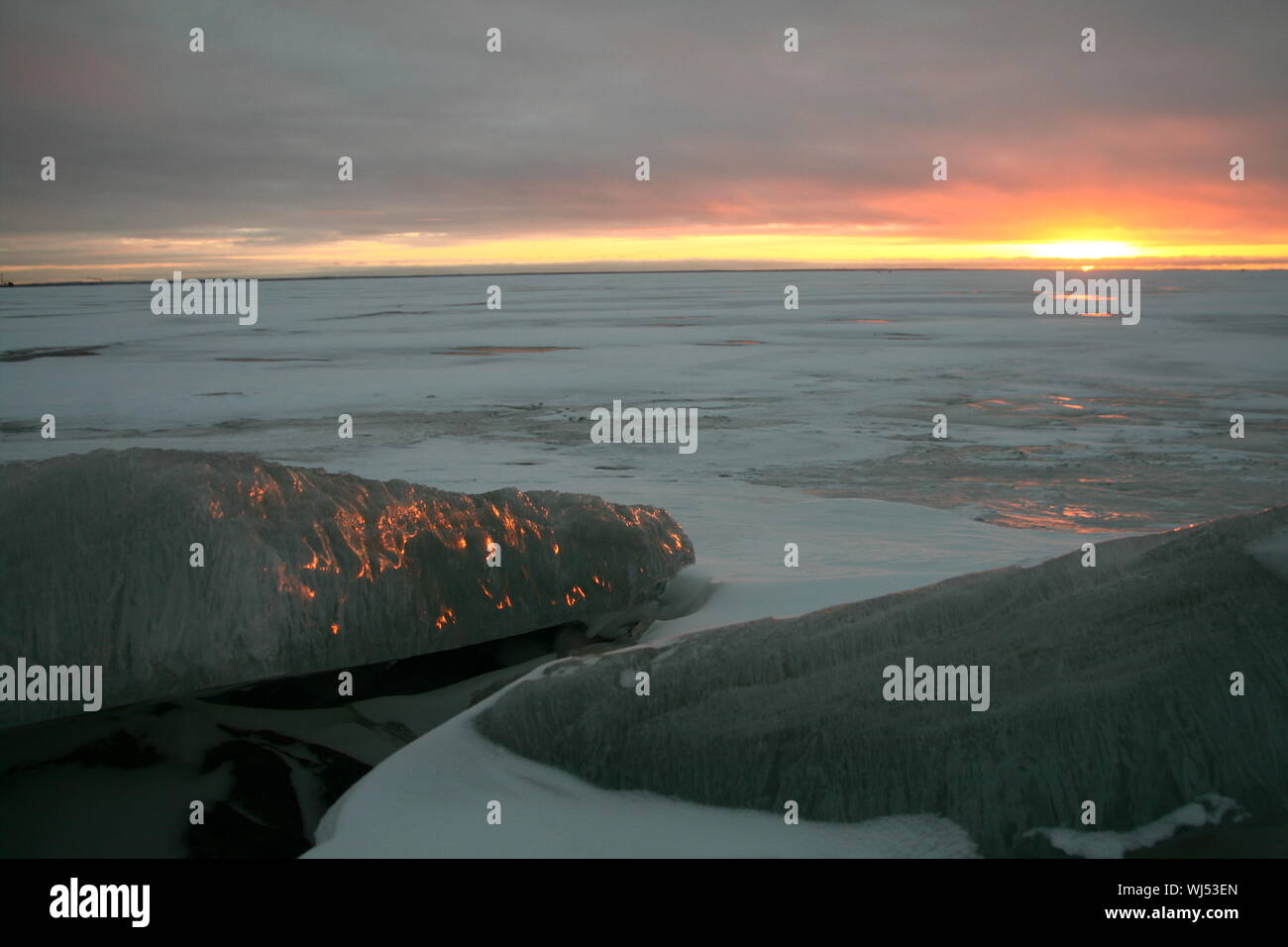 dawn cold sun sunset winter landscape Stock Photo - Alamy