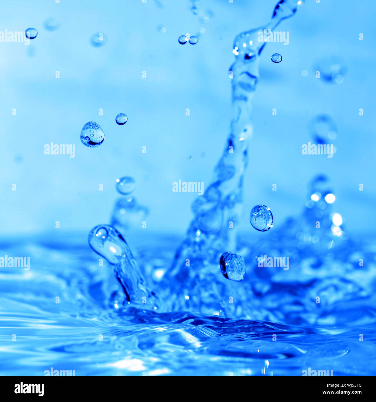 water splash macro close up Stock Photo - Alamy