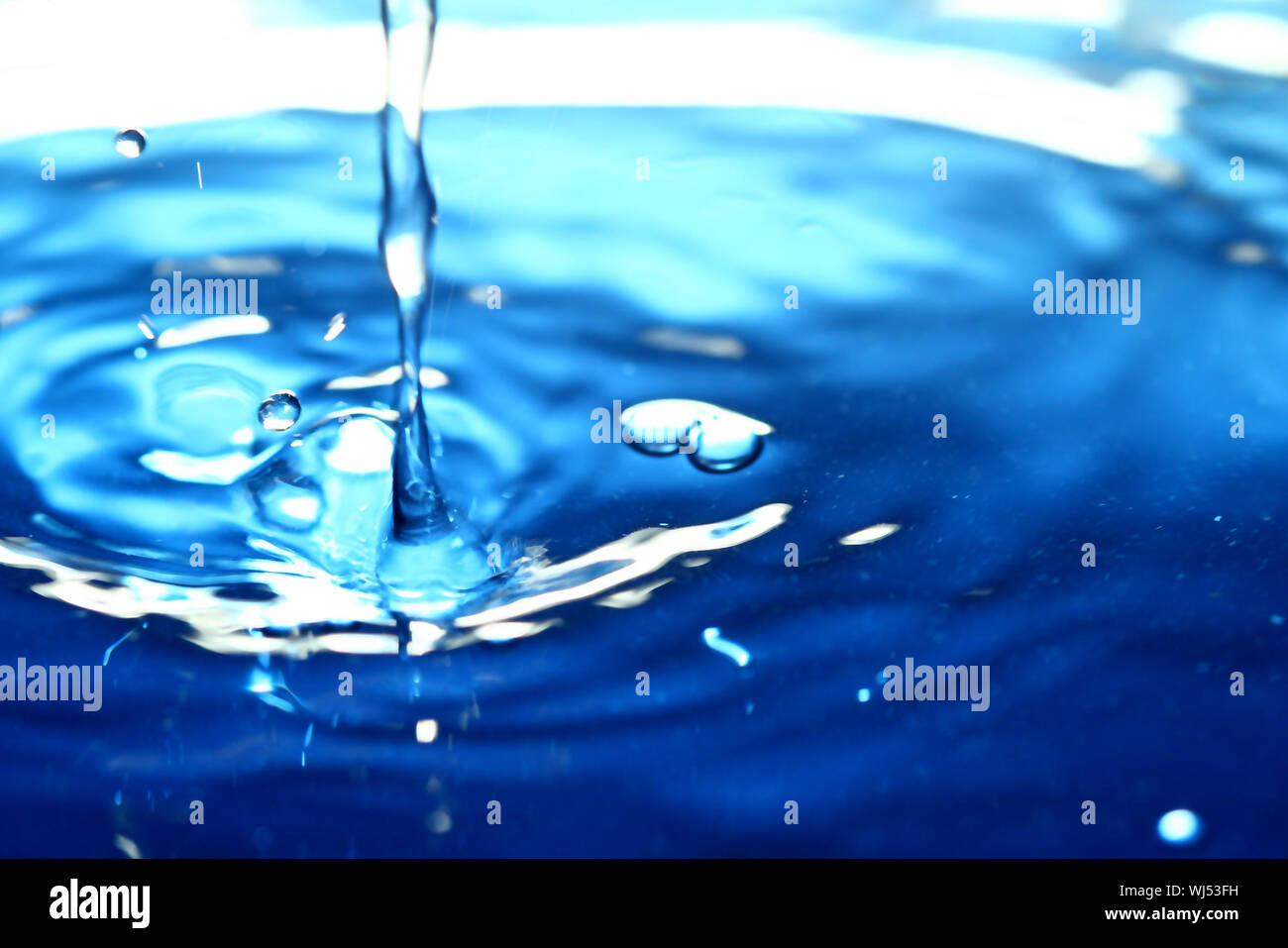 water splash close-up aqua backgrounds Stock Photo - Alamy