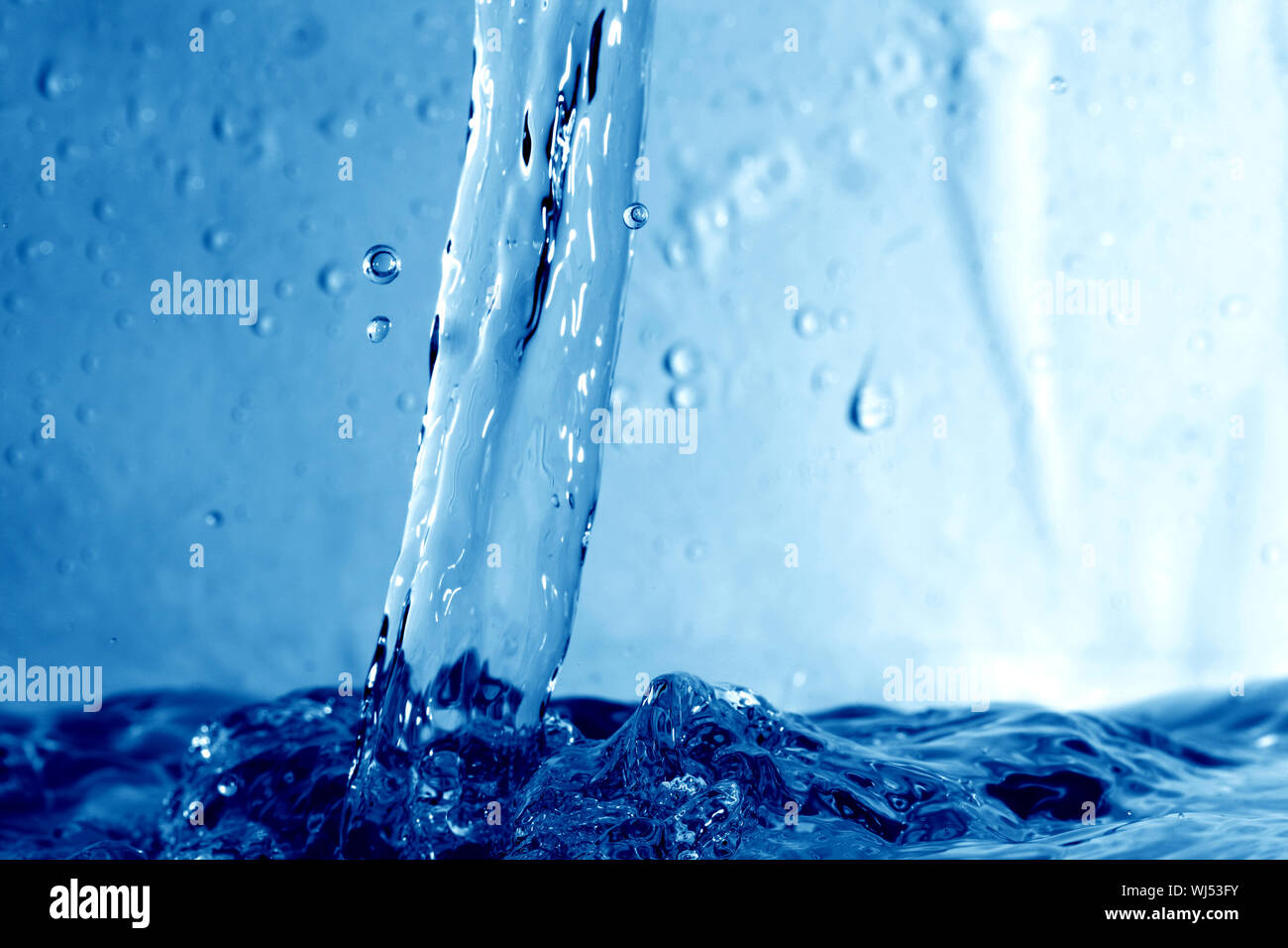 water wet splash macro close up Stock Photo - Alamy