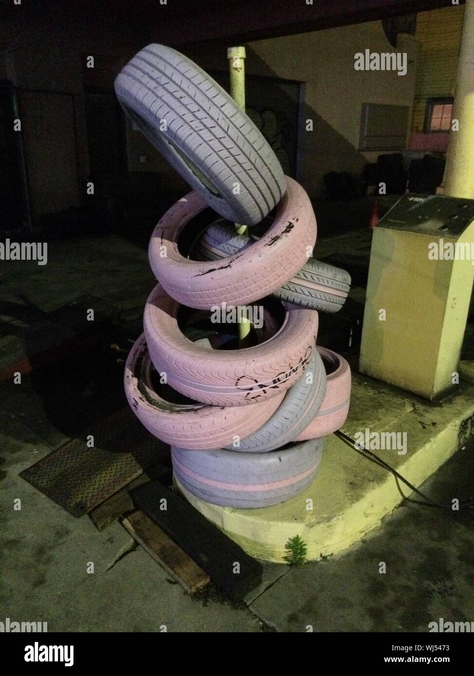 Pink tires hi-res stock photography and images - Alamy