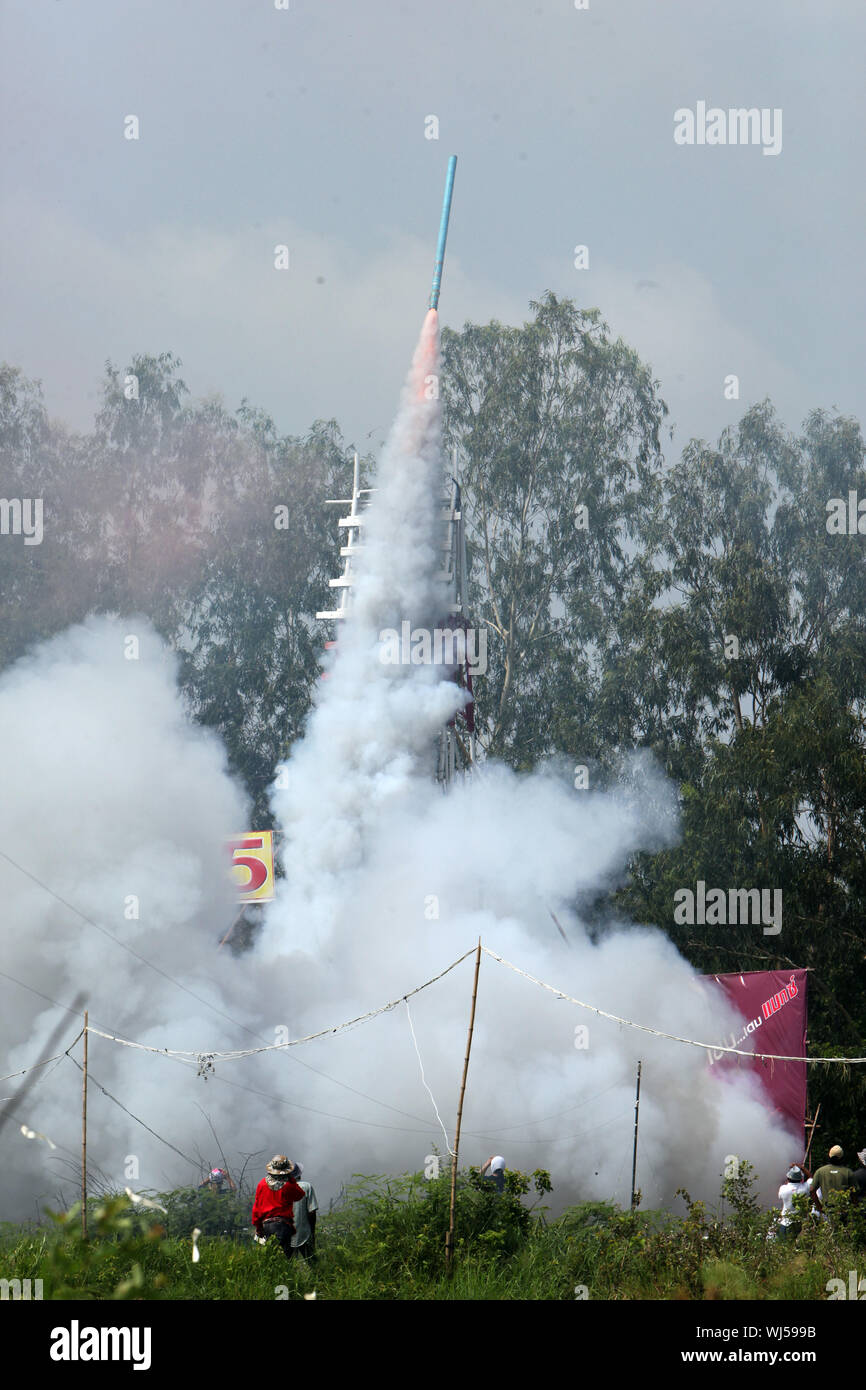 Rocket Tree High Resolution Stock Photography and Images - Alamy