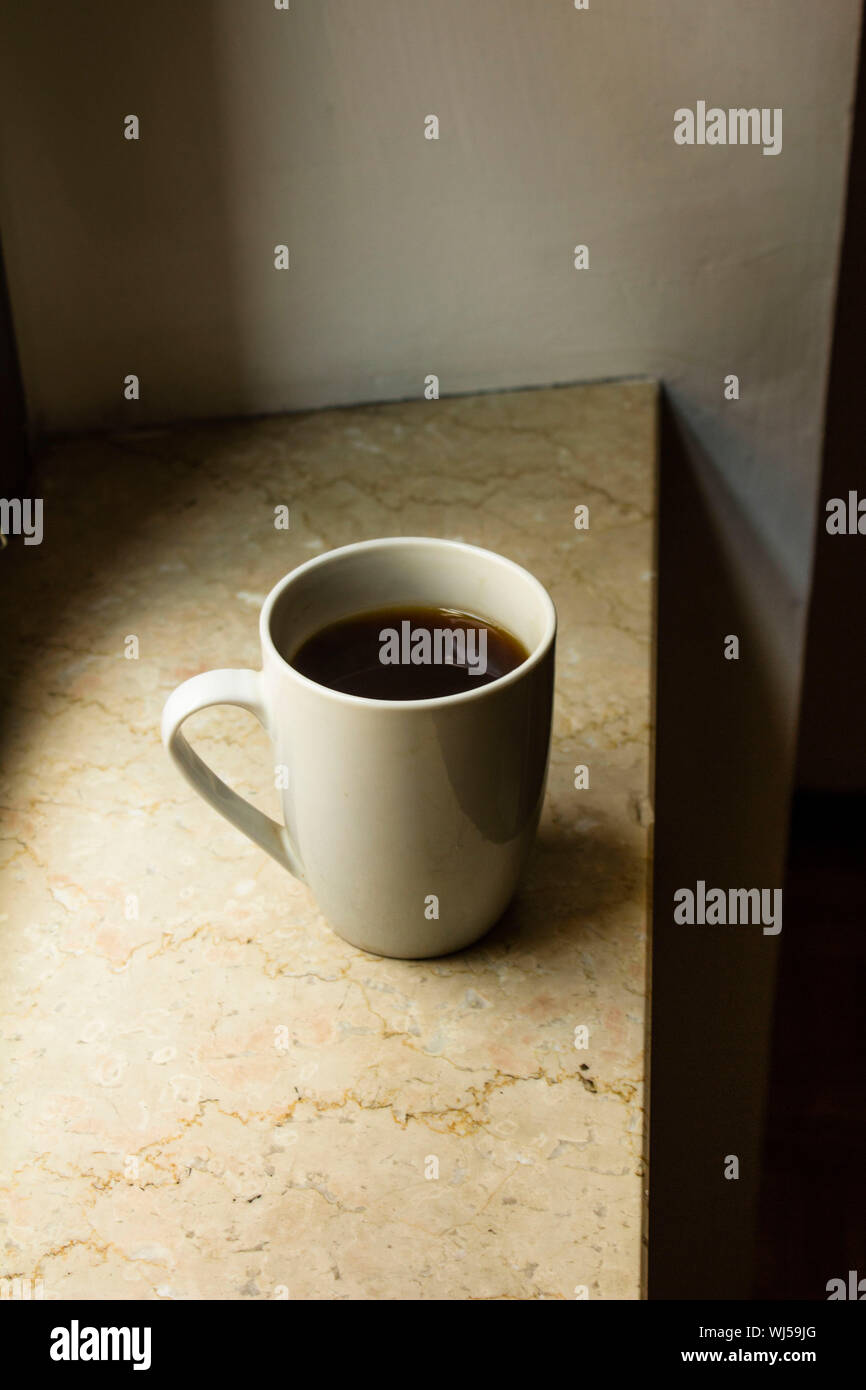 Breakfast ledge hi-res stock photography and images - Alamy