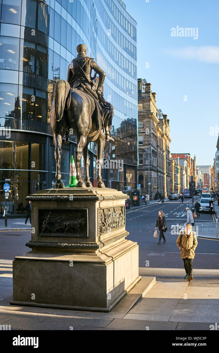 Duke wellington statue famous hi-res stock photography and images - Alamy