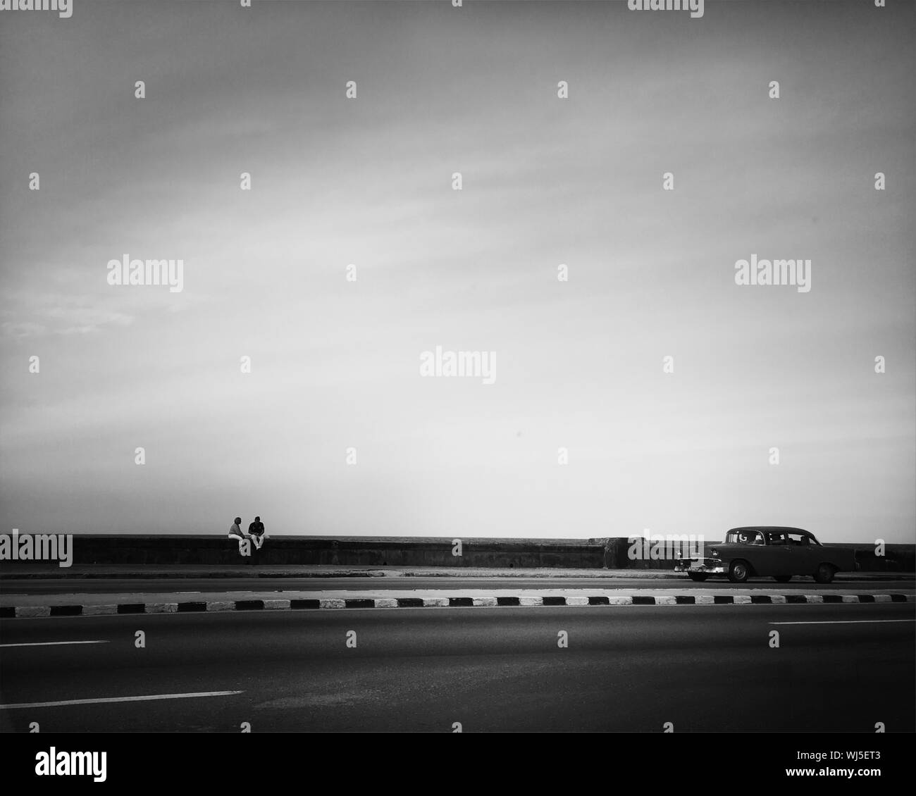 Side view car road hi-res stock photography and images - Alamy