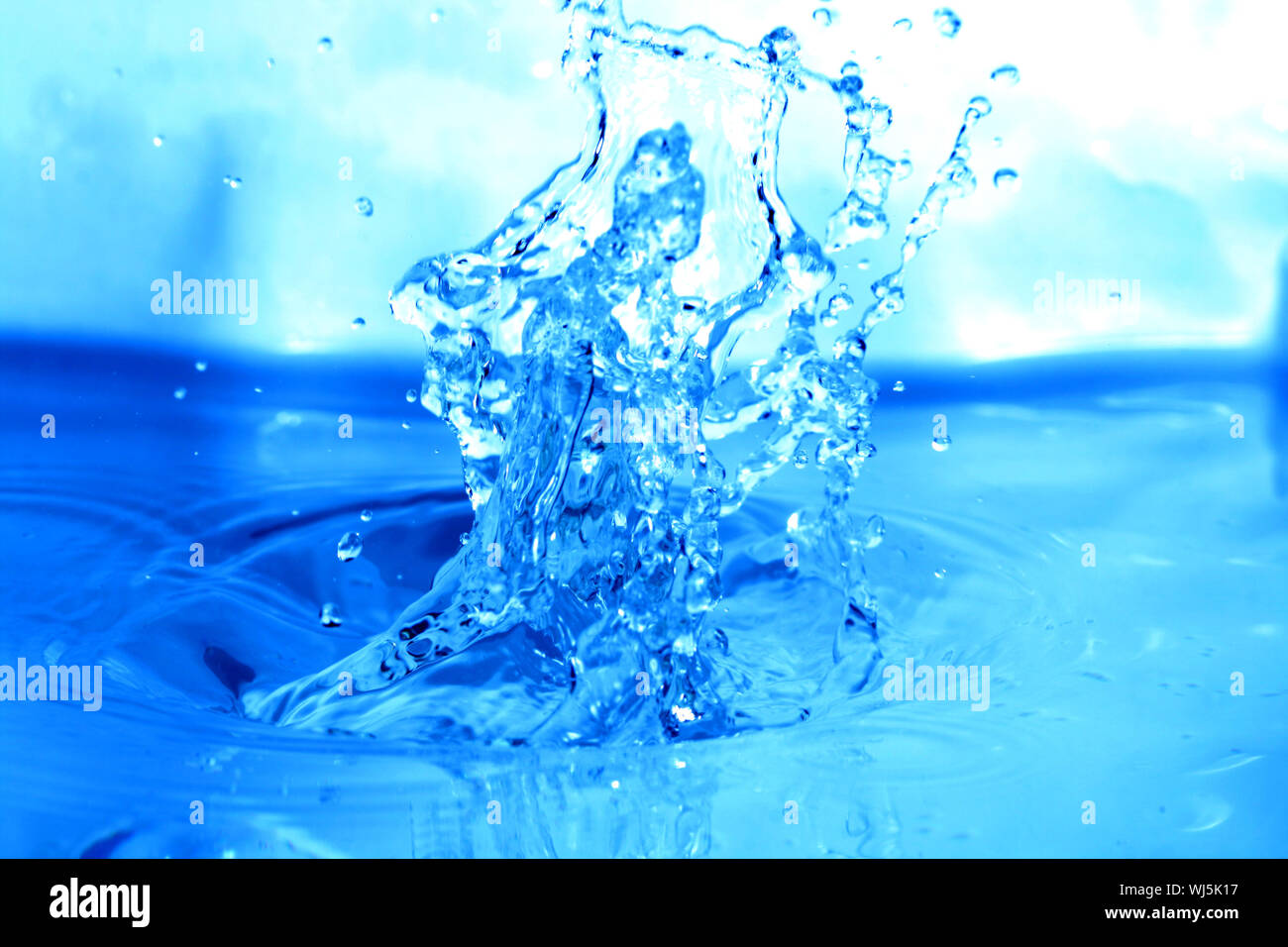 water splash macro close up Stock Photo - Alamy