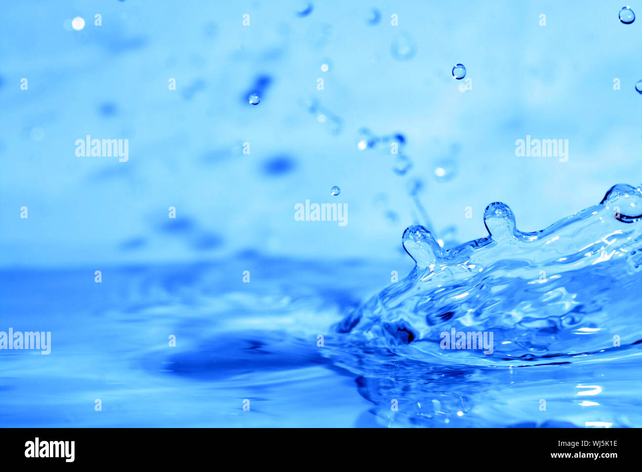 water splash macro close up Stock Photo - Alamy