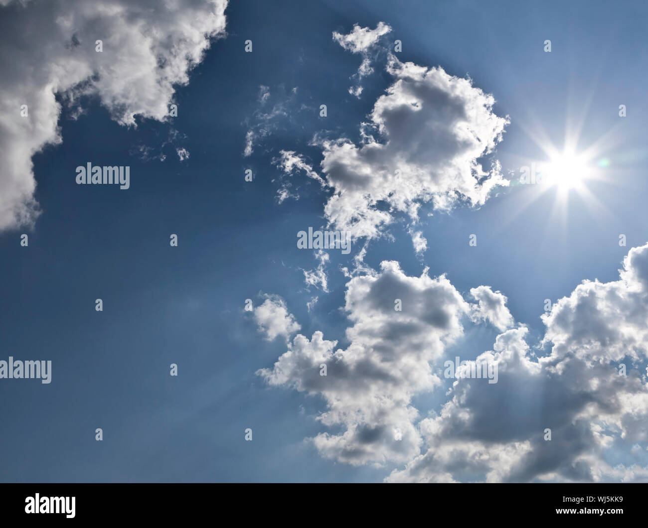 An image of a bright sun background Stock Photo - Alamy