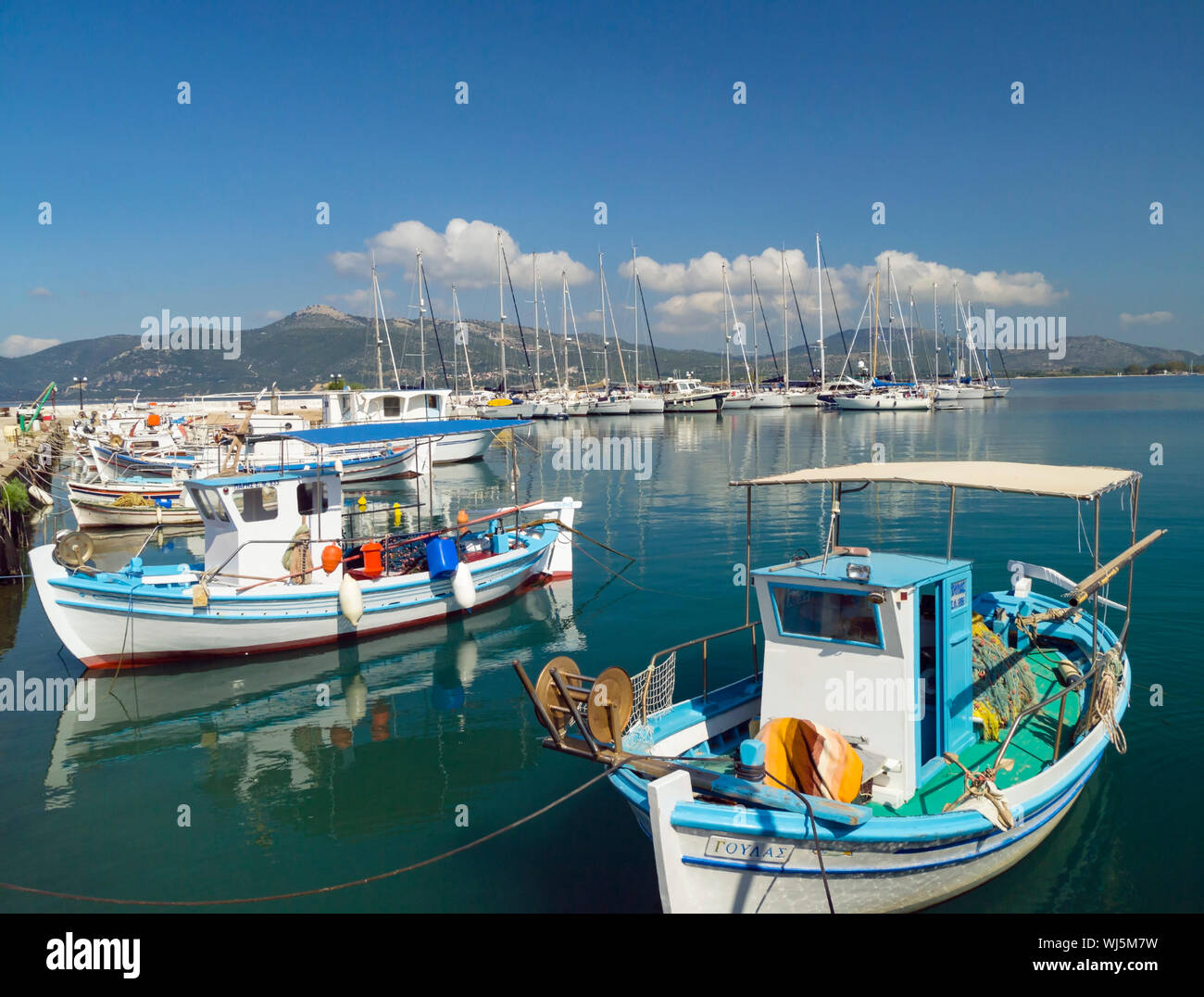Small greek fishing boat hi-res stock photography and images - Alamy