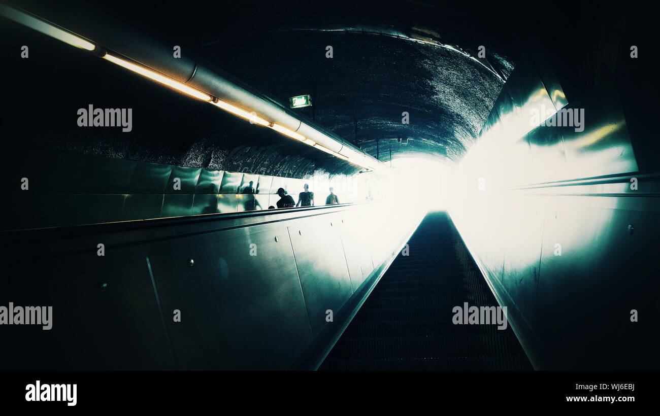 Tunnel to subway hi-res stock photography and images - Alamy