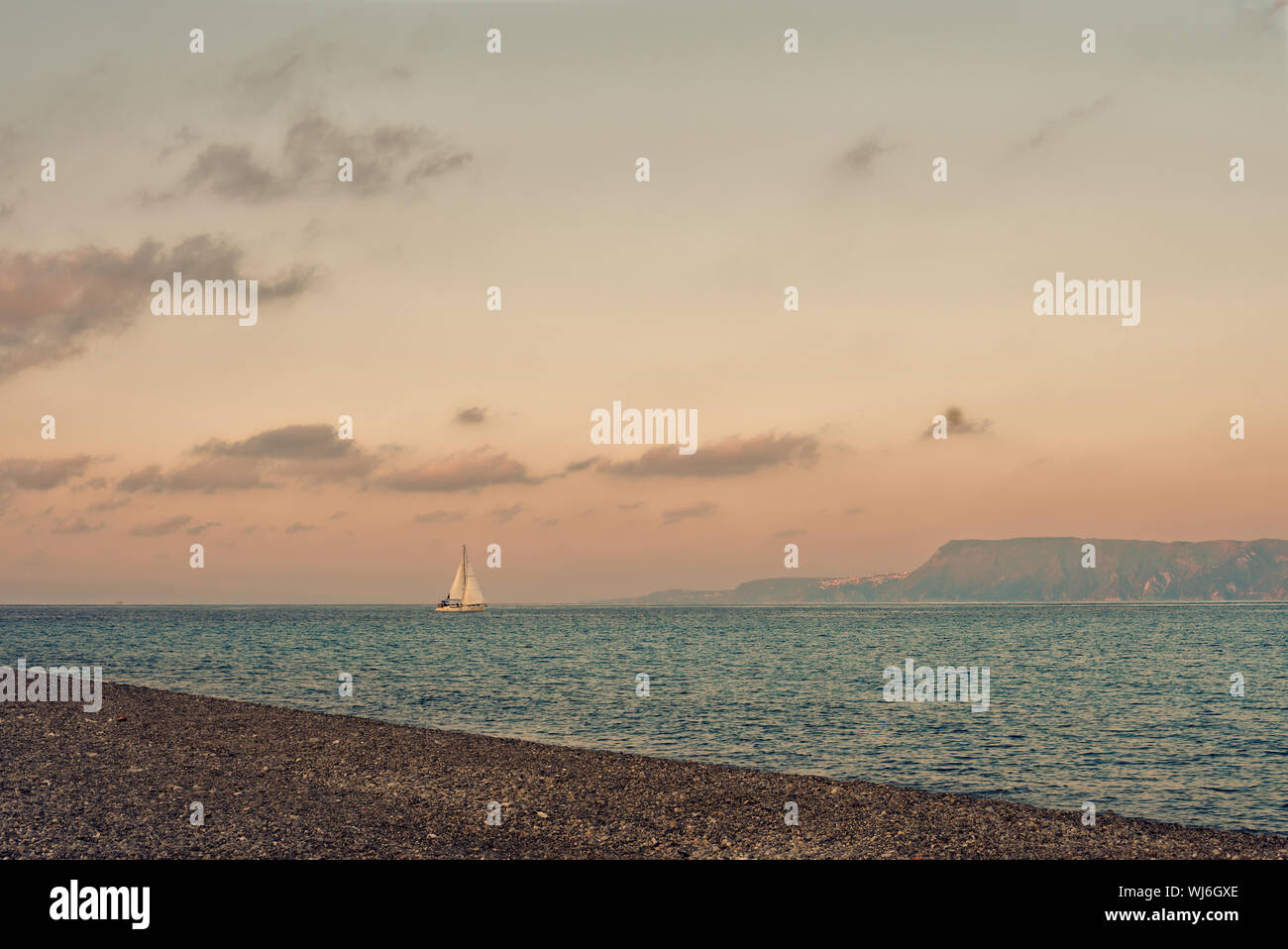 Sunset from afar hi-res stock photography and images - Alamy