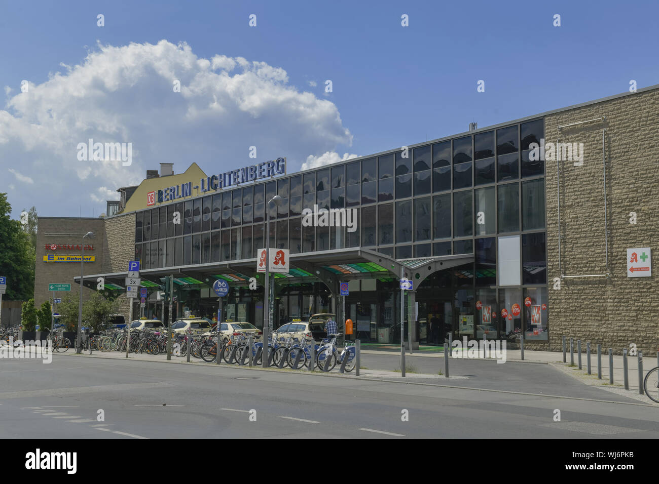 View, Outside, Outside, outside view, outside view, railway station ...