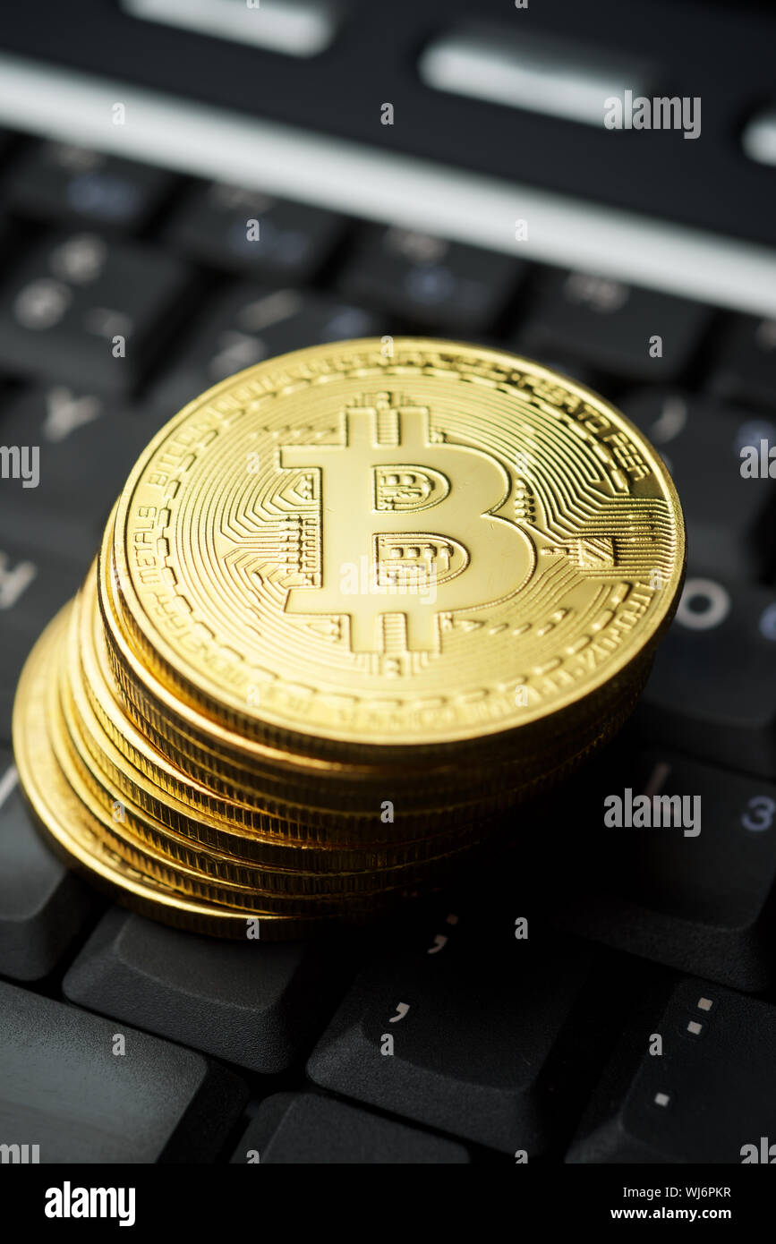 Virtual computer detail banking hi-res stock photography and images - Alamy