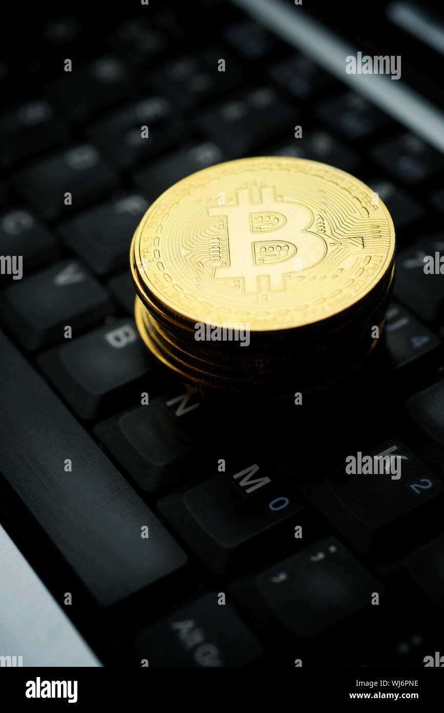 Virtual computer detail banking hi-res stock photography and images - Alamy