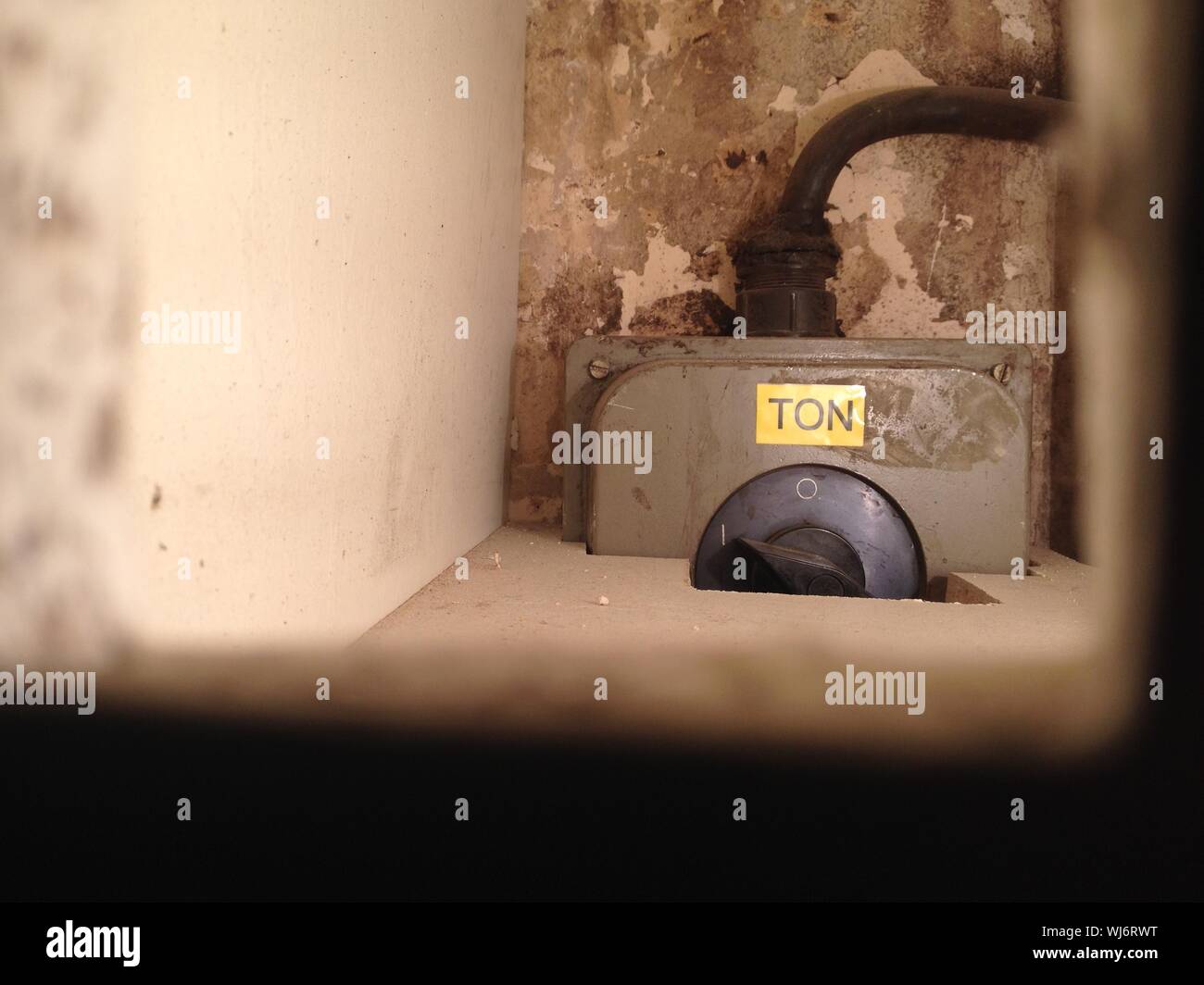 Old electrical switch hi-res stock photography and images - Alamy