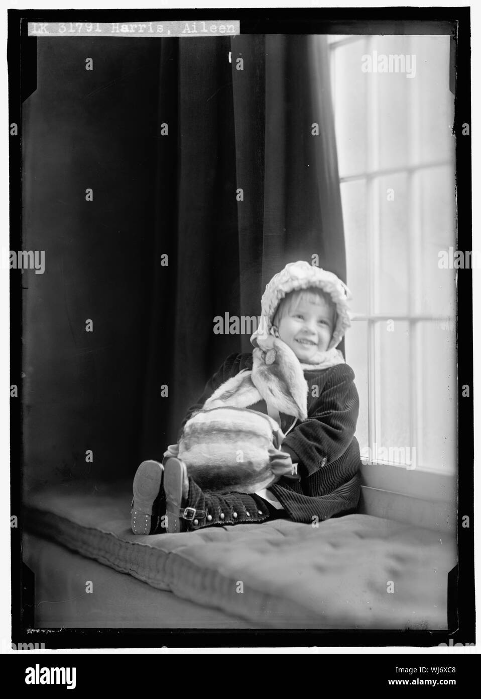 HARRIS, AILEEN. CHILD. PORTRAIT Stock Photo - Alamy