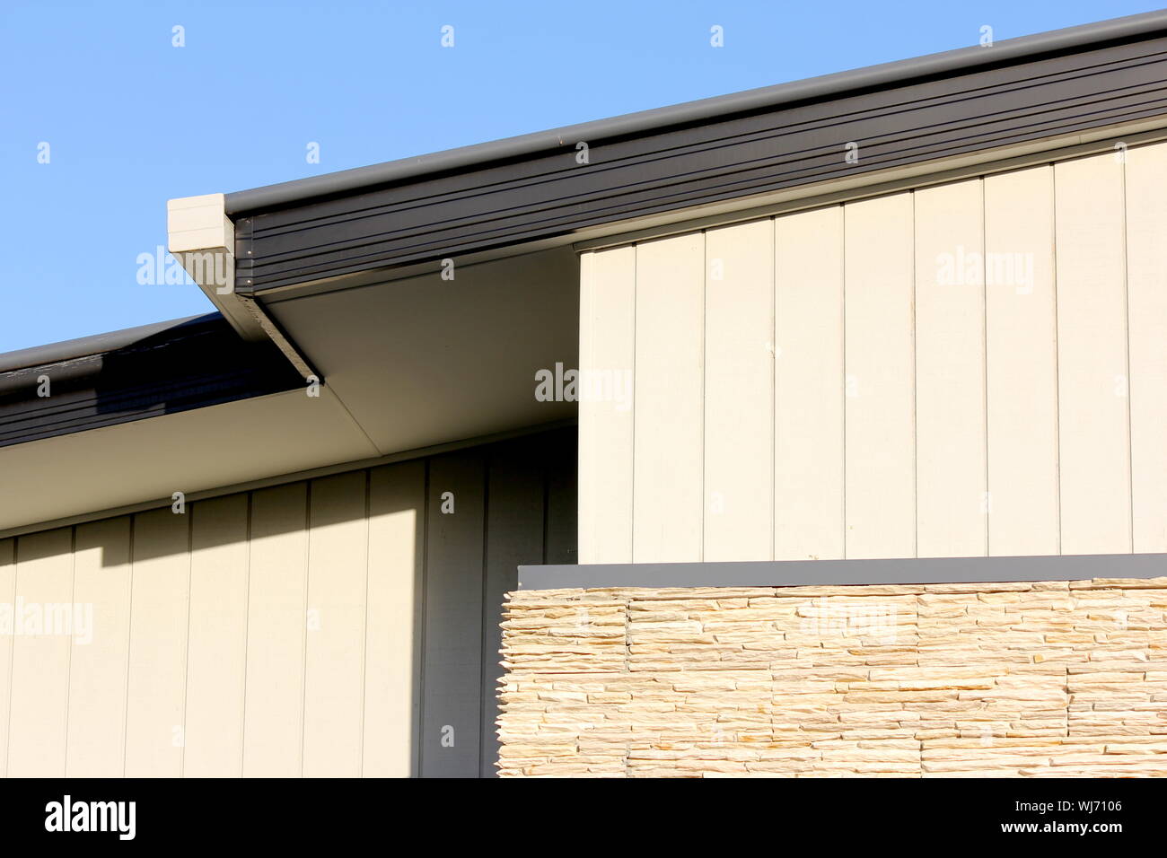Modern Contemporary Style Architecture Roof Detail Stock Photo - Alamy