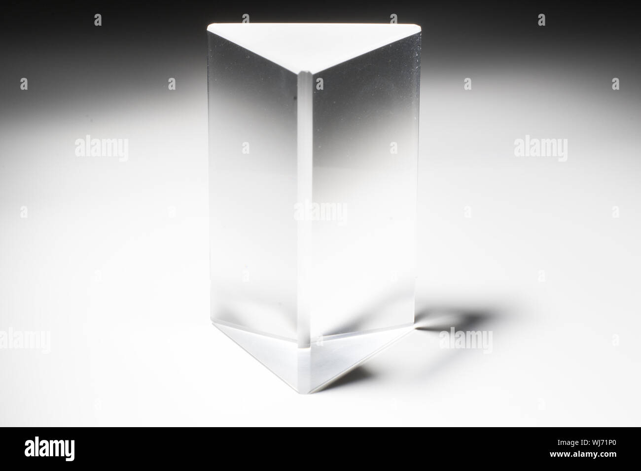 Still life prism hi-res stock photography and images - Alamy