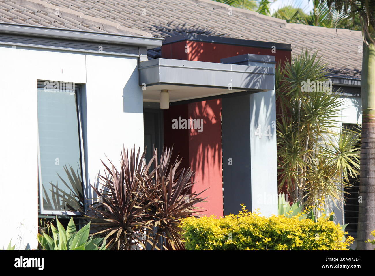 Modern Contemporary Style Architecture Roof Detail Stock Photo - Alamy