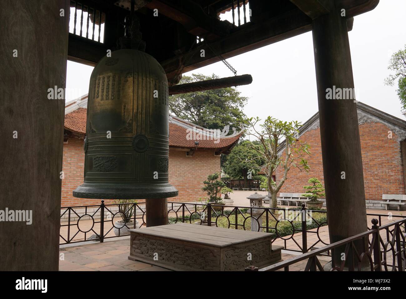 Bell structure hi-res stock photography and images - Alamy