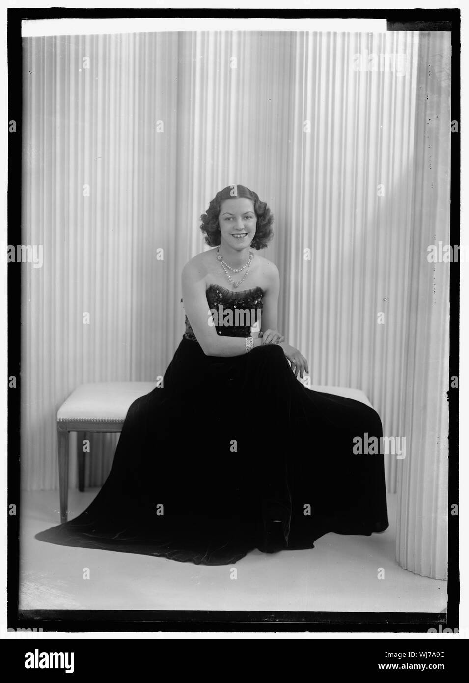 Classic studio portrait woman Cut Out Stock Images & Pictures - Alamy