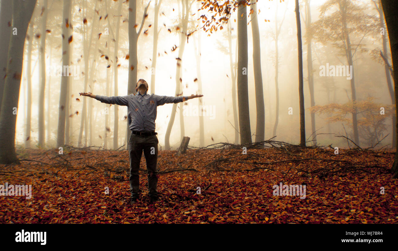 Arms falling hi-res stock photography and images - Alamy