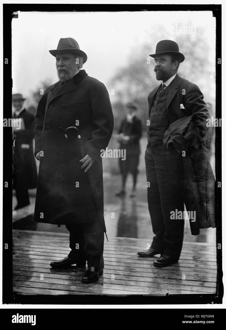 Hill left Cut Out Stock Images & Pictures - Alamy