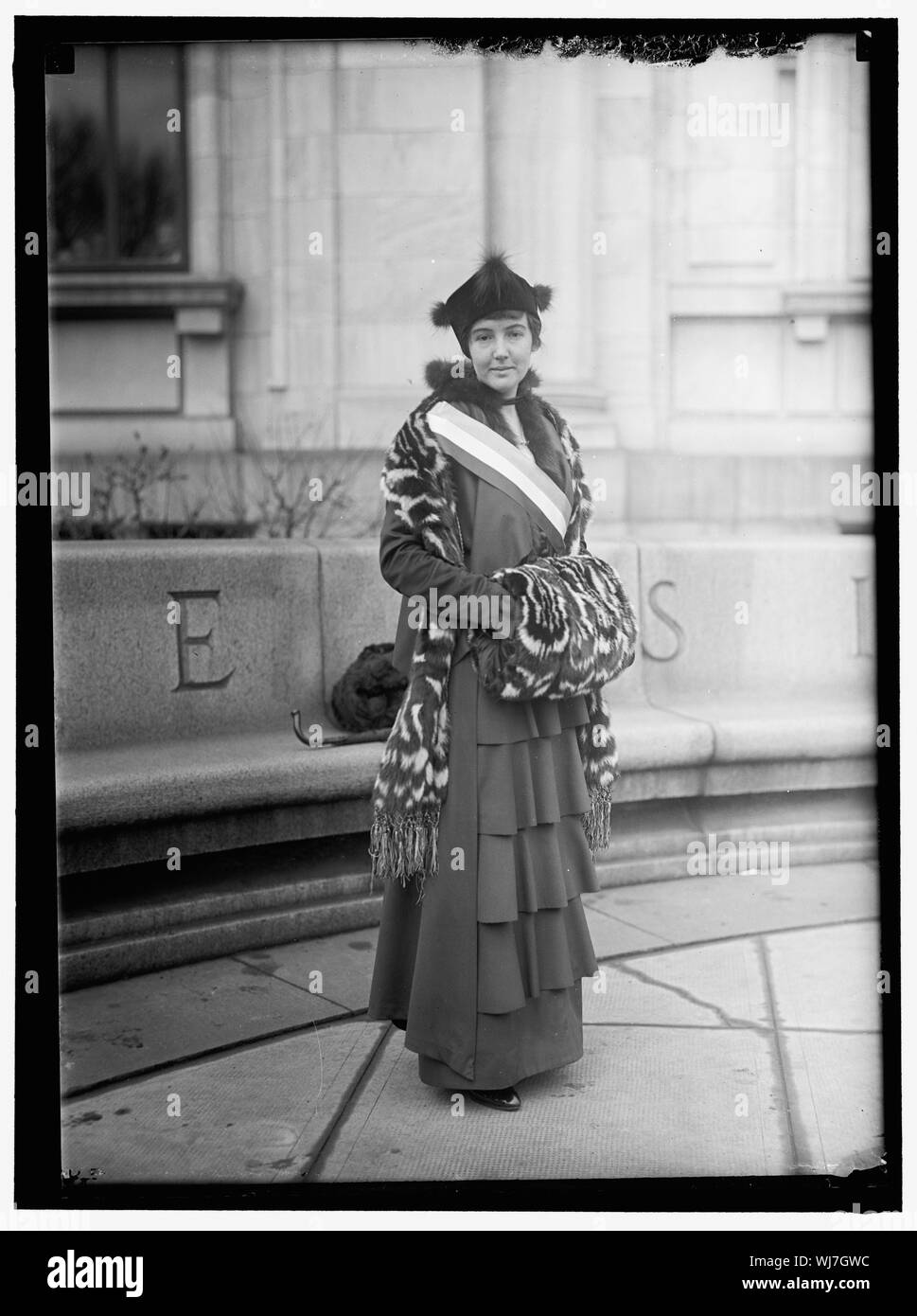 HILL, ALBERTA. WOMAN SUFFRAGETTE Stock Photo - Alamy