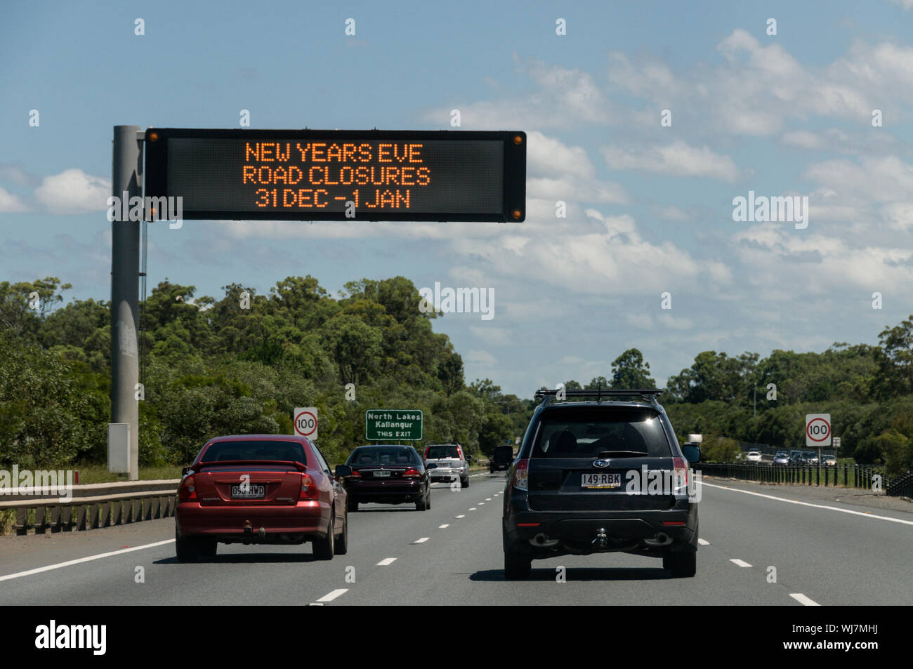 A gantry, illustration road information on the Bruce Highway in ...