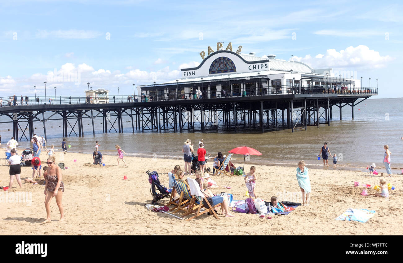Cleethorpes Beach Pier Resort High Resolution Stock Photography and ...