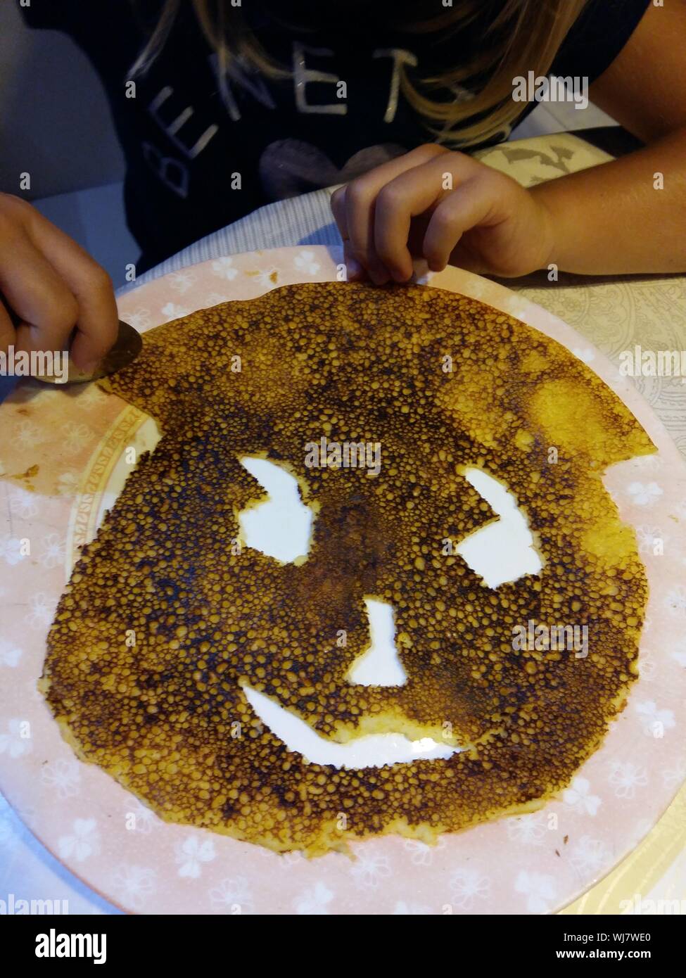 Pancake smiley face hi-res stock photography and images - Alamy