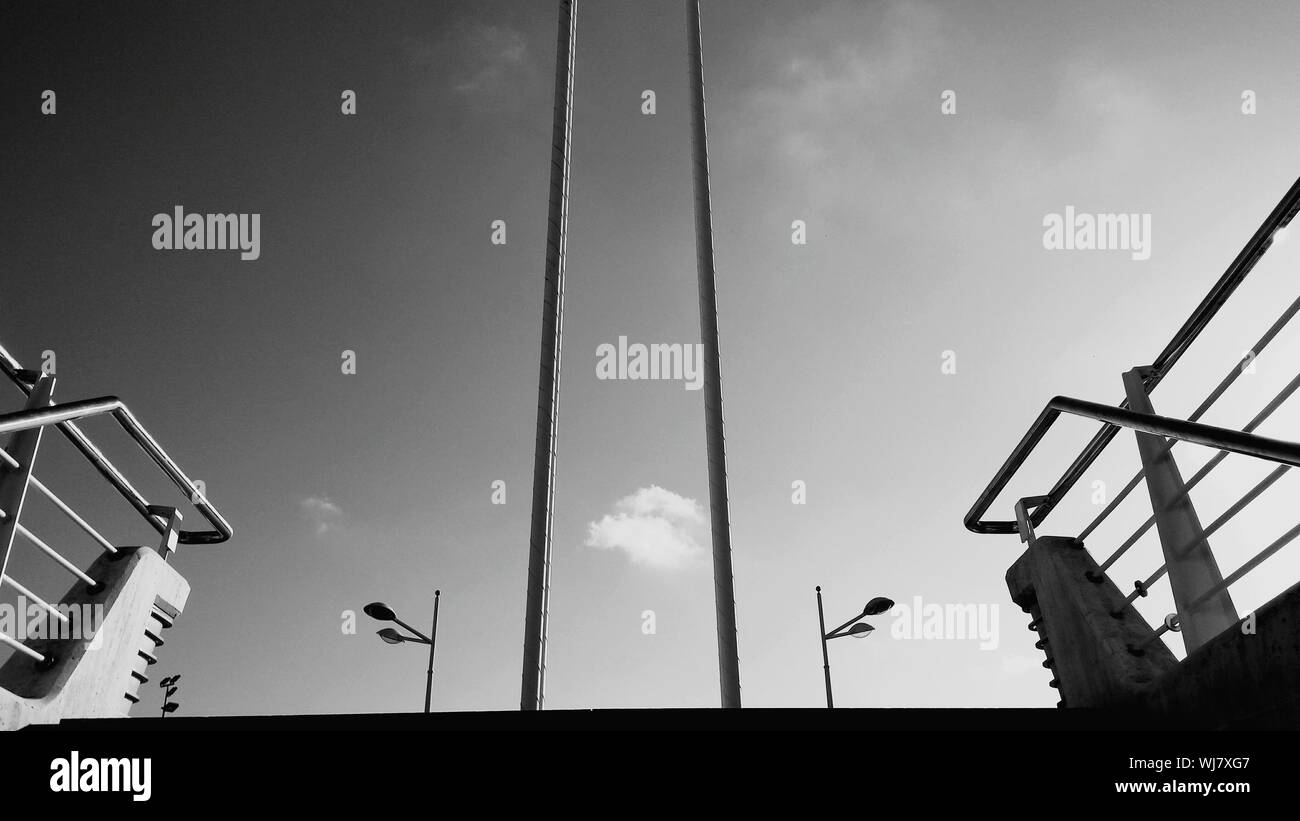Tall poles hi-res stock photography and images - Alamy