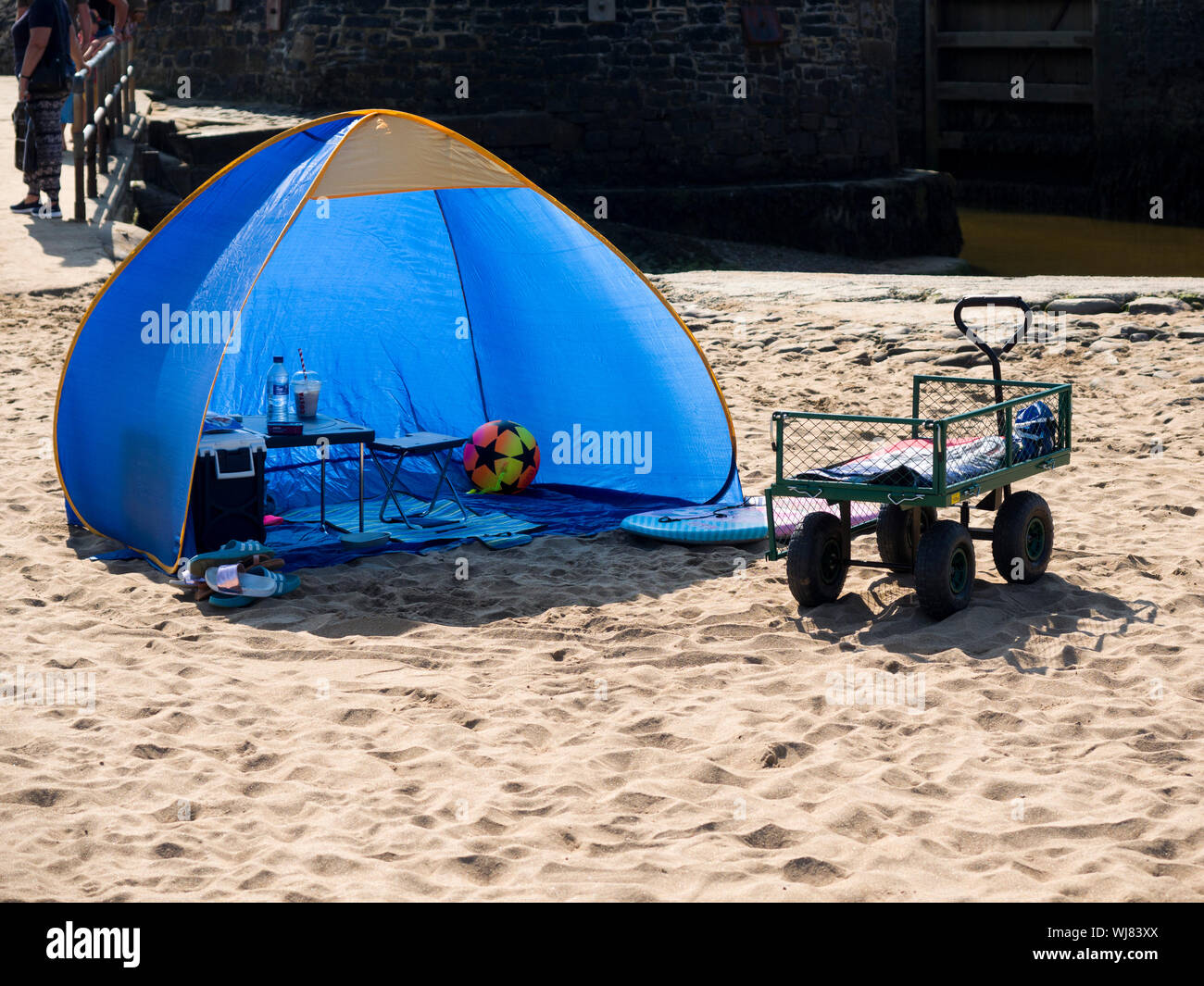 Sandy beach with tent hi-res stock photography and images - Alamy