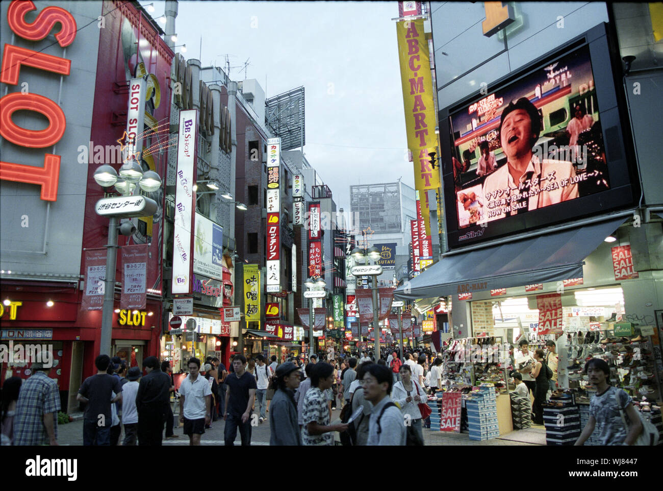 Photo booth tokyo japan hi-res stock photography and images - Alamy