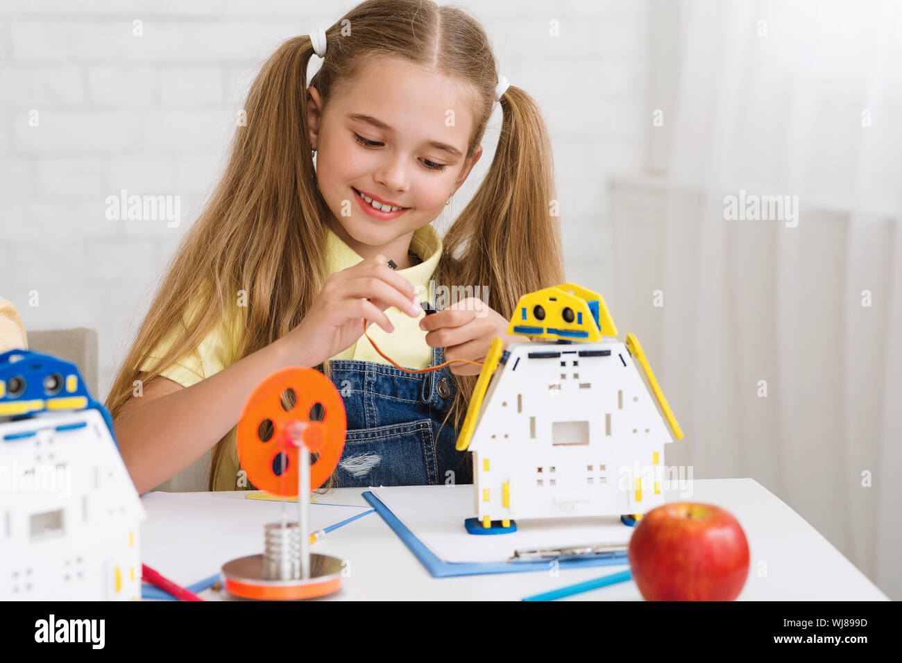 Construct education hi-res stock photography and images - Alamy