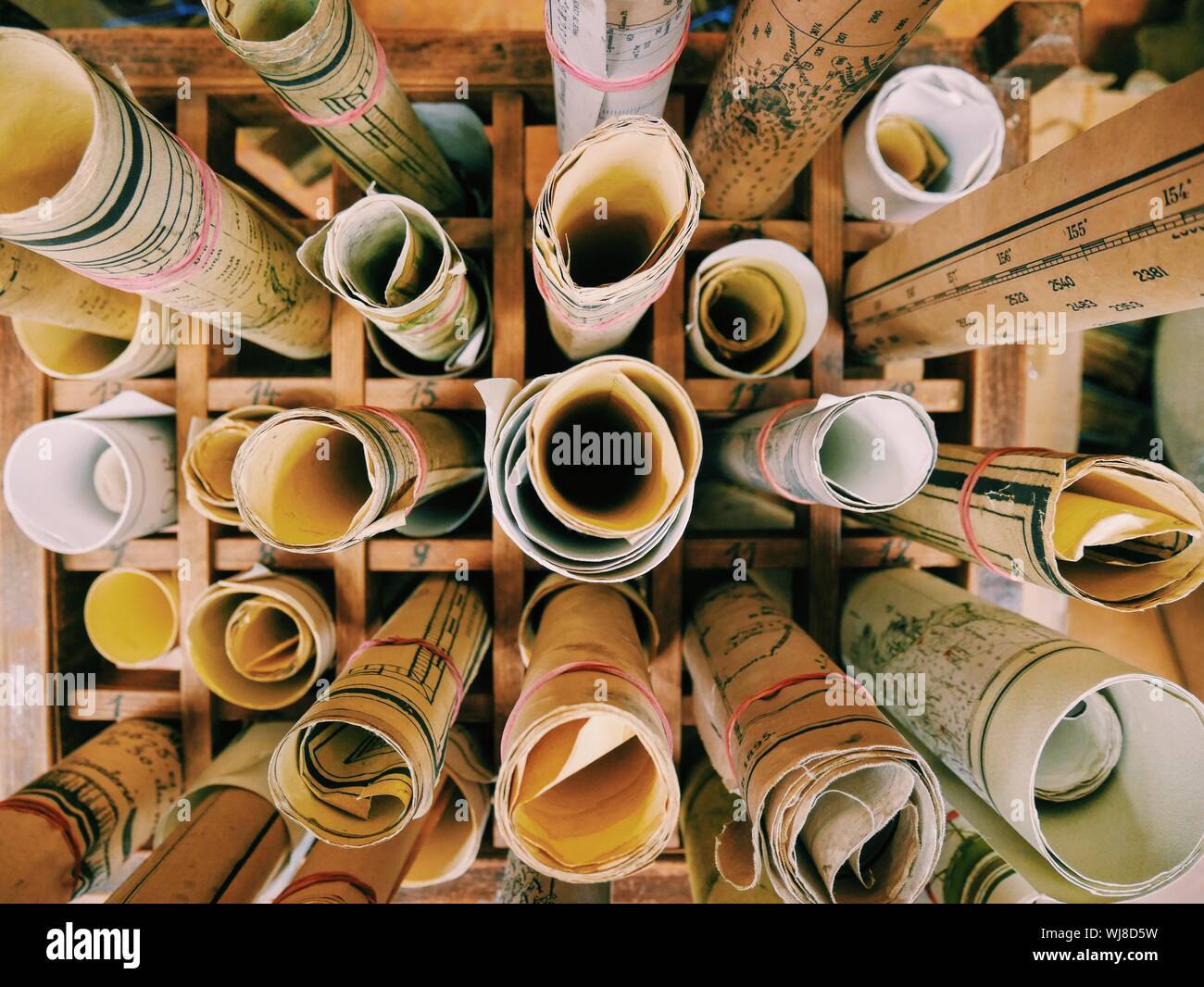 Map rack rolled hi-res stock photography and images - Alamy