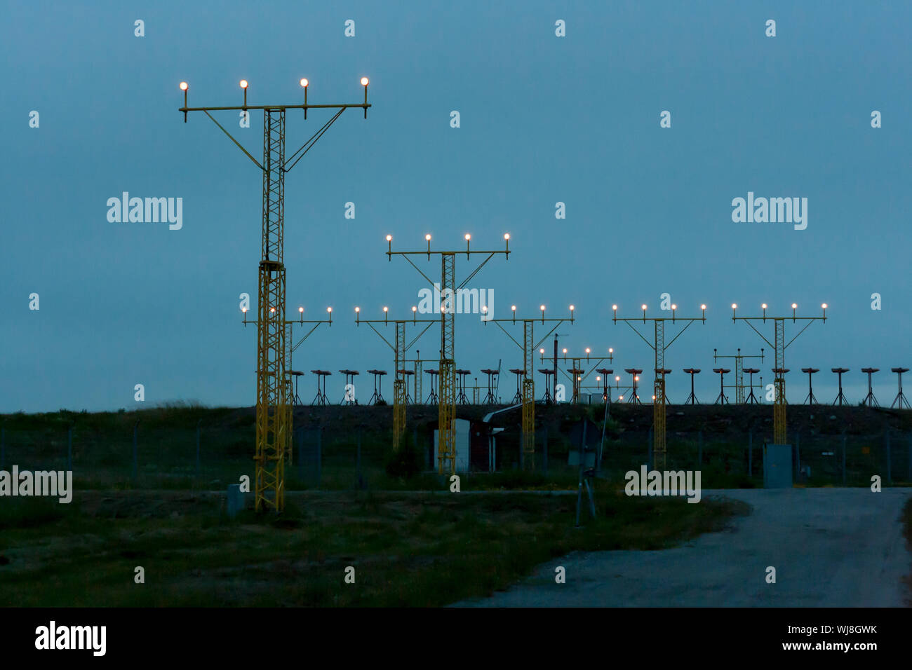 Clear runway hi-res stock photography and images - Alamy