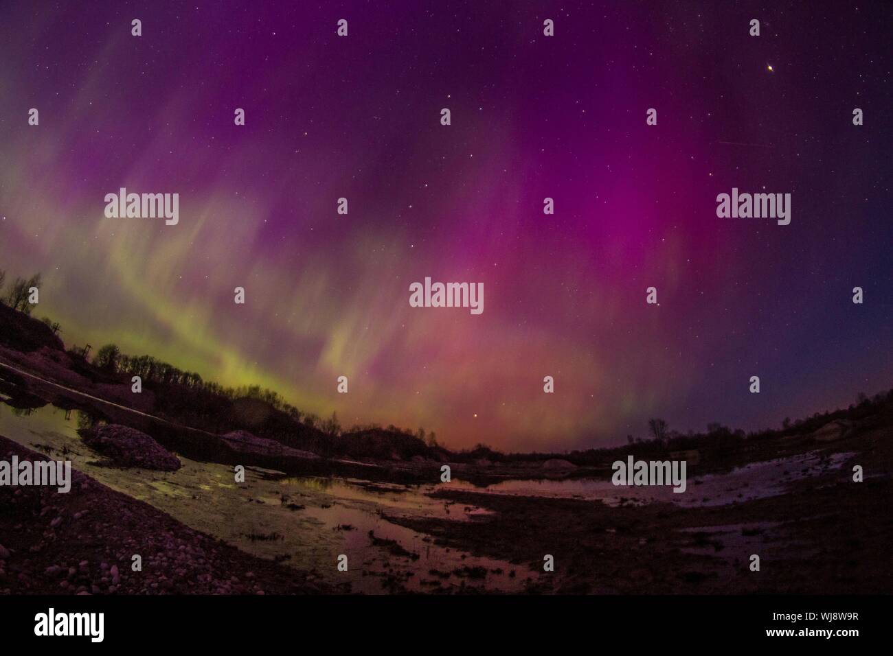 Pink sky night hi-res stock photography and images - Alamy