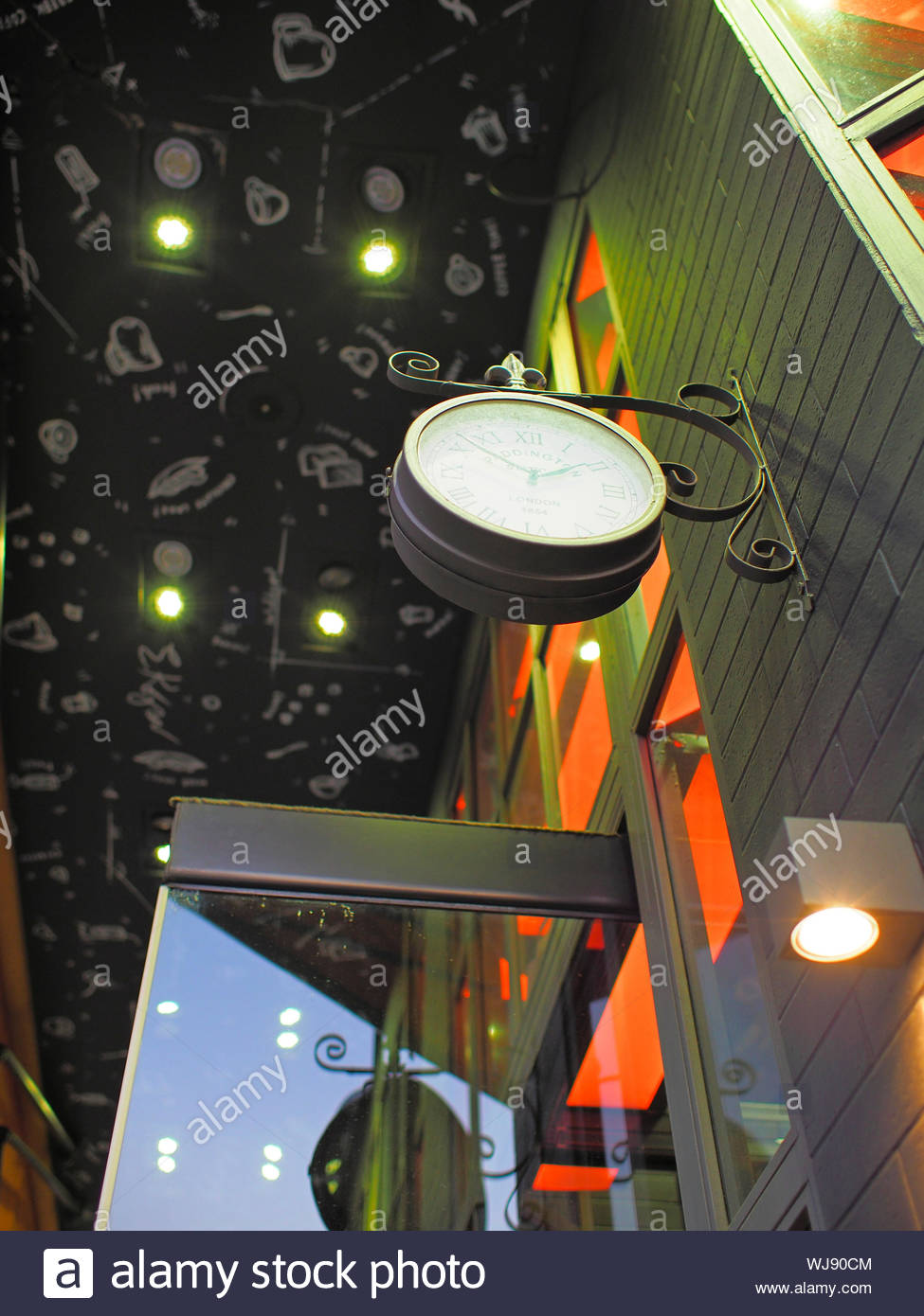 Paddington Station Clock Stock Photos & Paddington Station Clock Stock ...