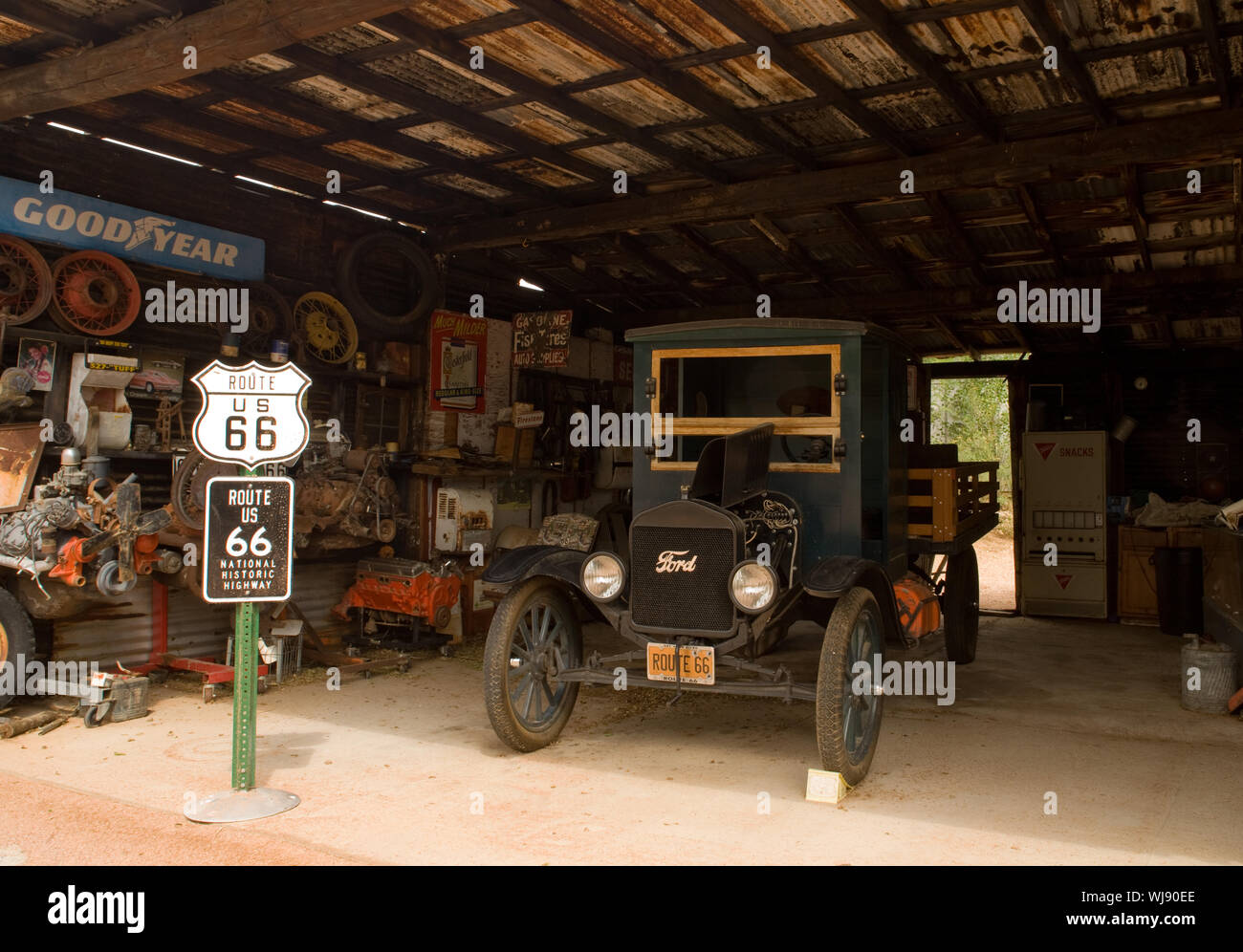 Hackberry General Store, Route 66, Hackberry, Arizona Stock Photo - Alamy