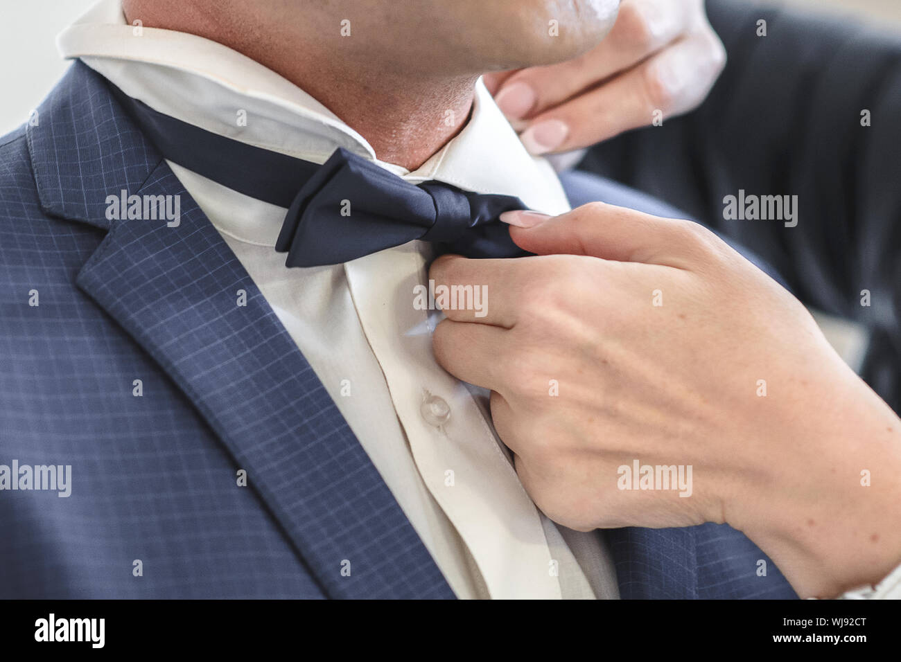 Bowtie collar hi-res stock photography and images - Alamy