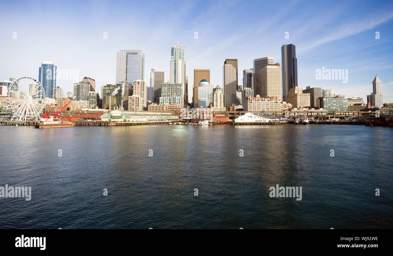 Infrastructure, Buildings, and waterfront attractions Elliott Bay ...