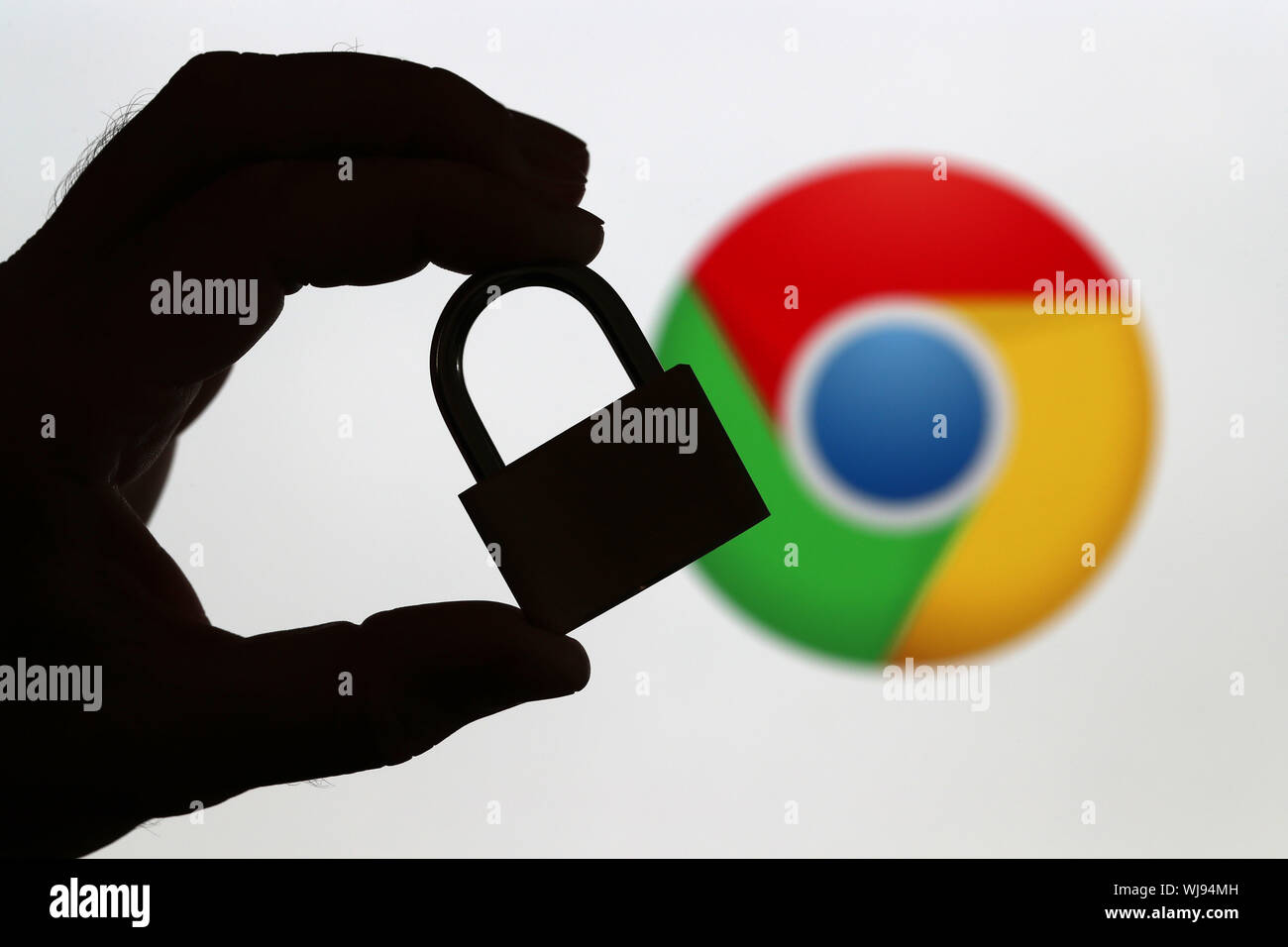 Google chrome lock hi-res stock photography and images - Alamy