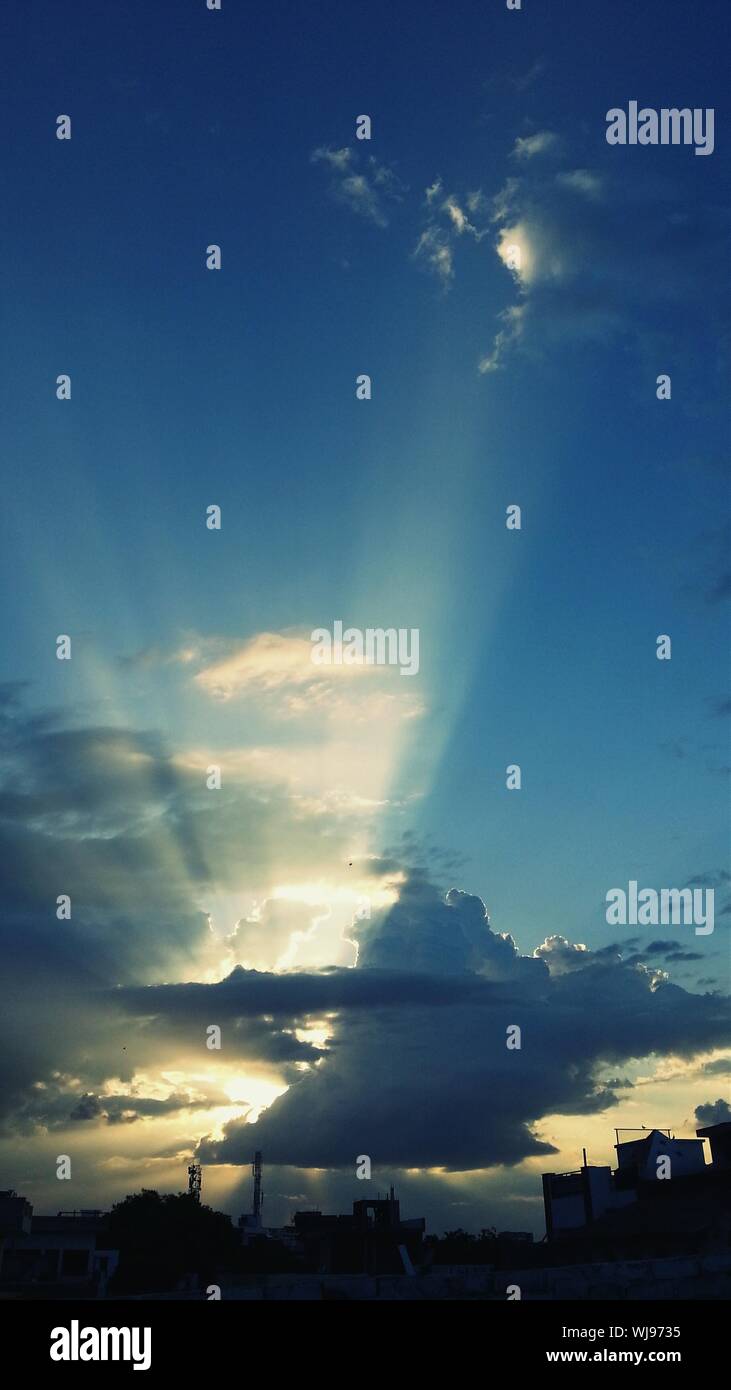 Covering sun hi-res stock photography and images - Alamy