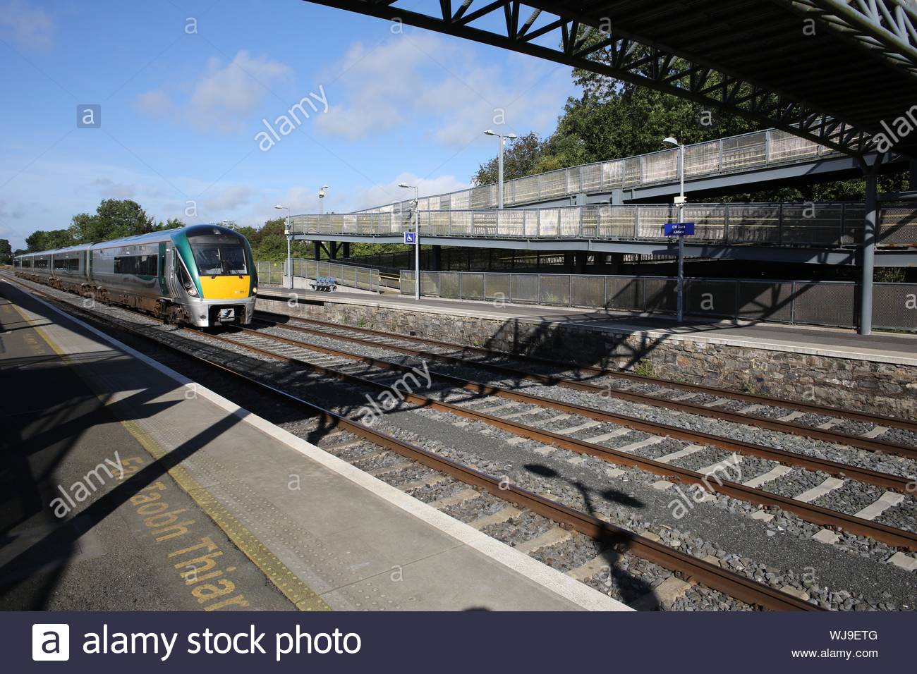 Irish rail train hi-res stock photography and images - Alamy