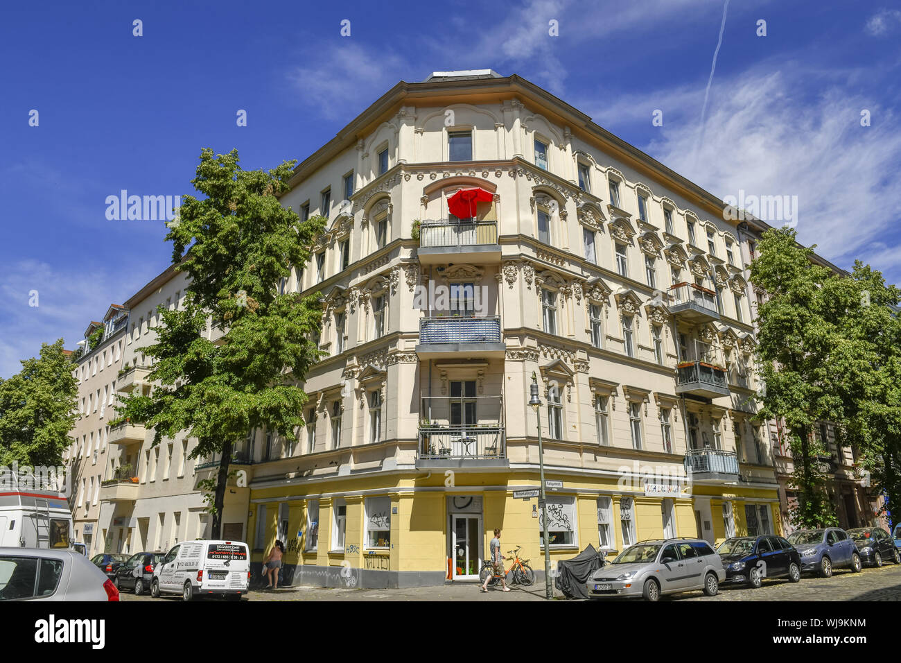 Old building, old building facade, flat in an old building, view ...