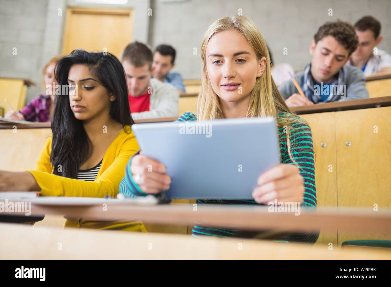 Indian female lecture hall hi-res stock photography and images - Alamy