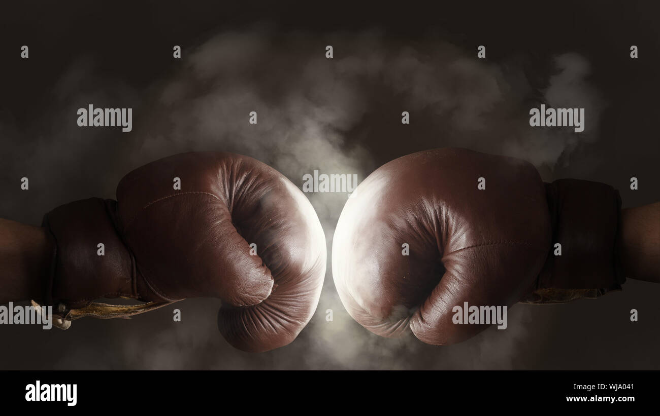 Boxing people hi-res stock photography and images - Alamy