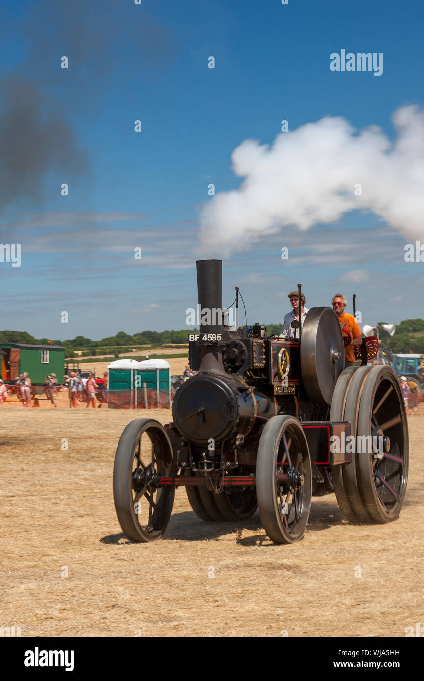 A 1912 McClaren traction engine at speed in the 2018 Low Ham Steam ...