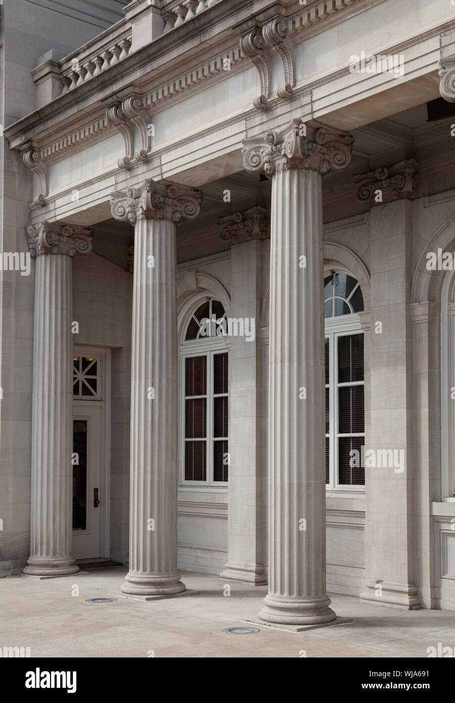 Handley Library, Winchester, Virginia Stock Photo - Alamy